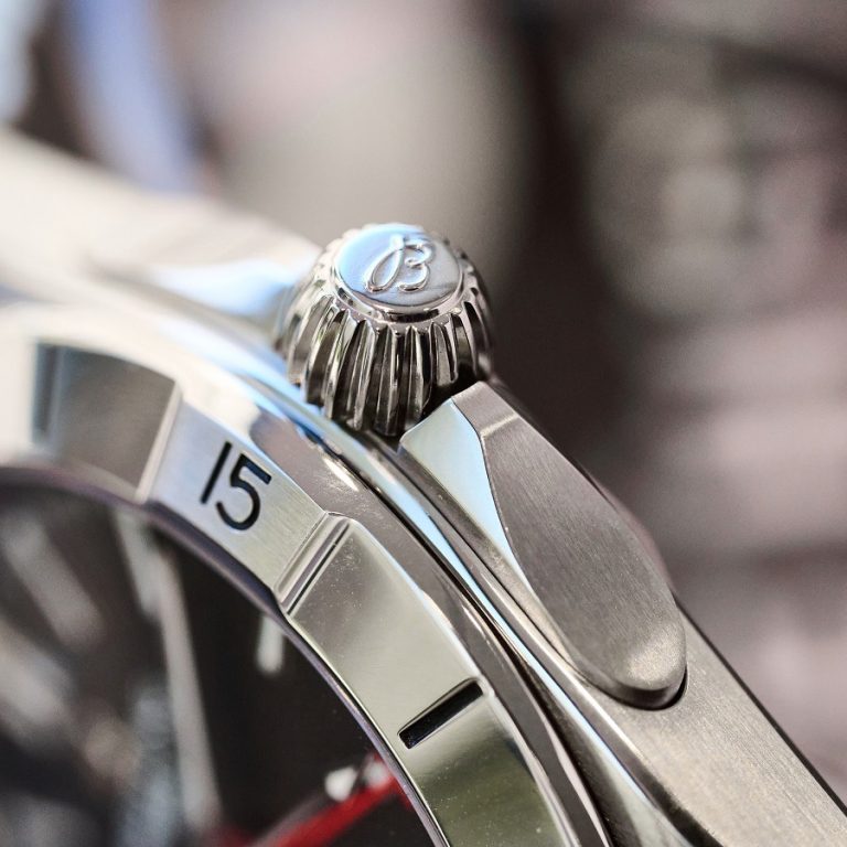 Revealing 5 Iconic Watch Crown Types You May Not Know! – Min Luxury